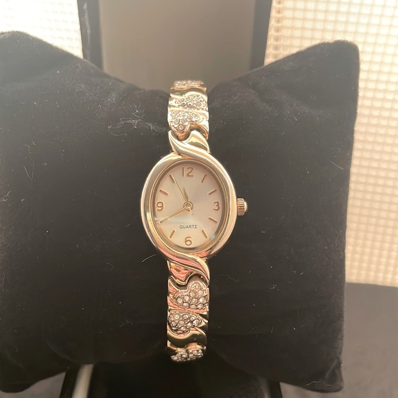 Avon | Accessories | Vintage Avon Watch Japan Movement Goldtone ...